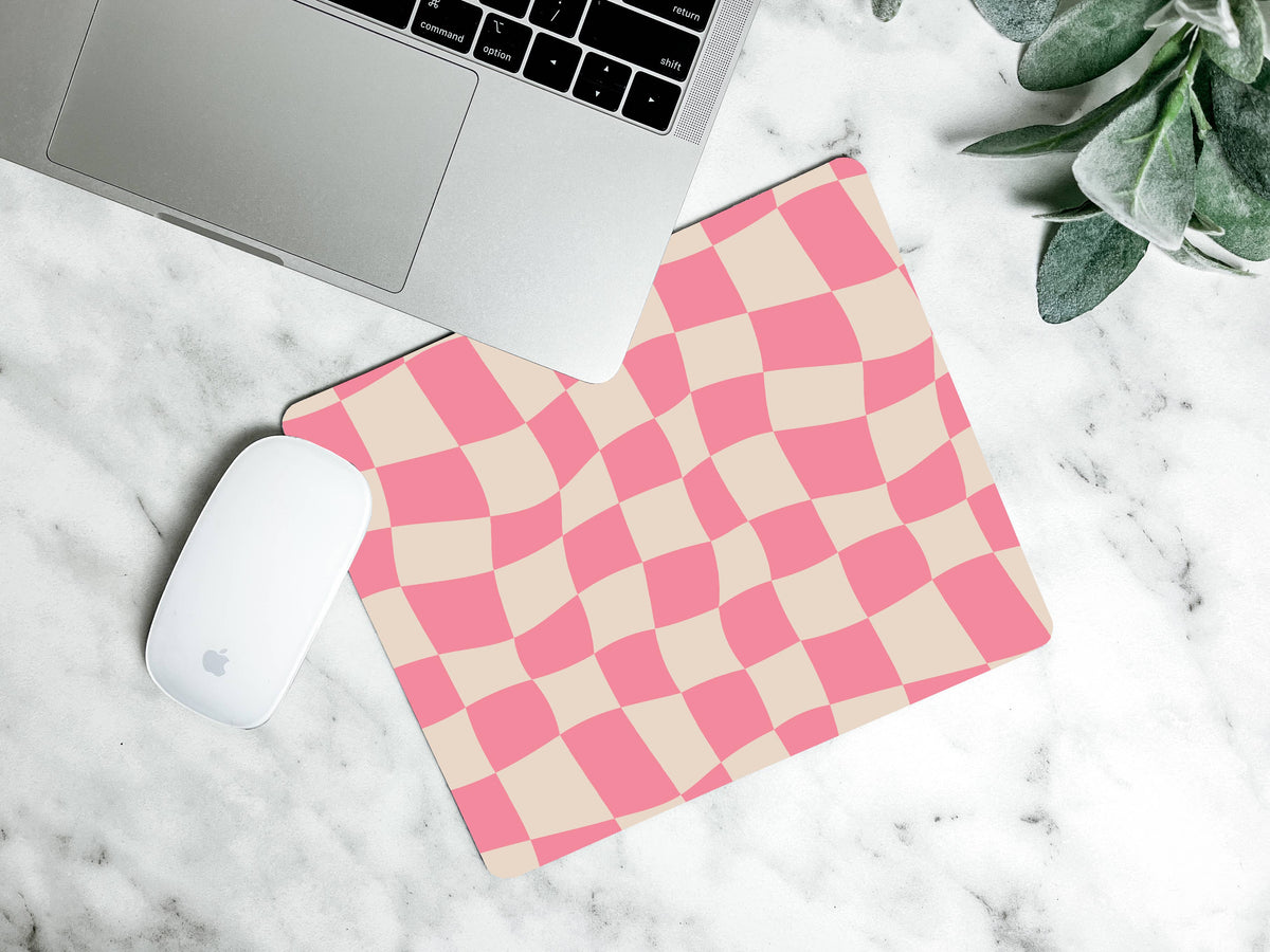 Pink Wavy Checkerboard Design Mouse Pad – Mutual Adoration + POST