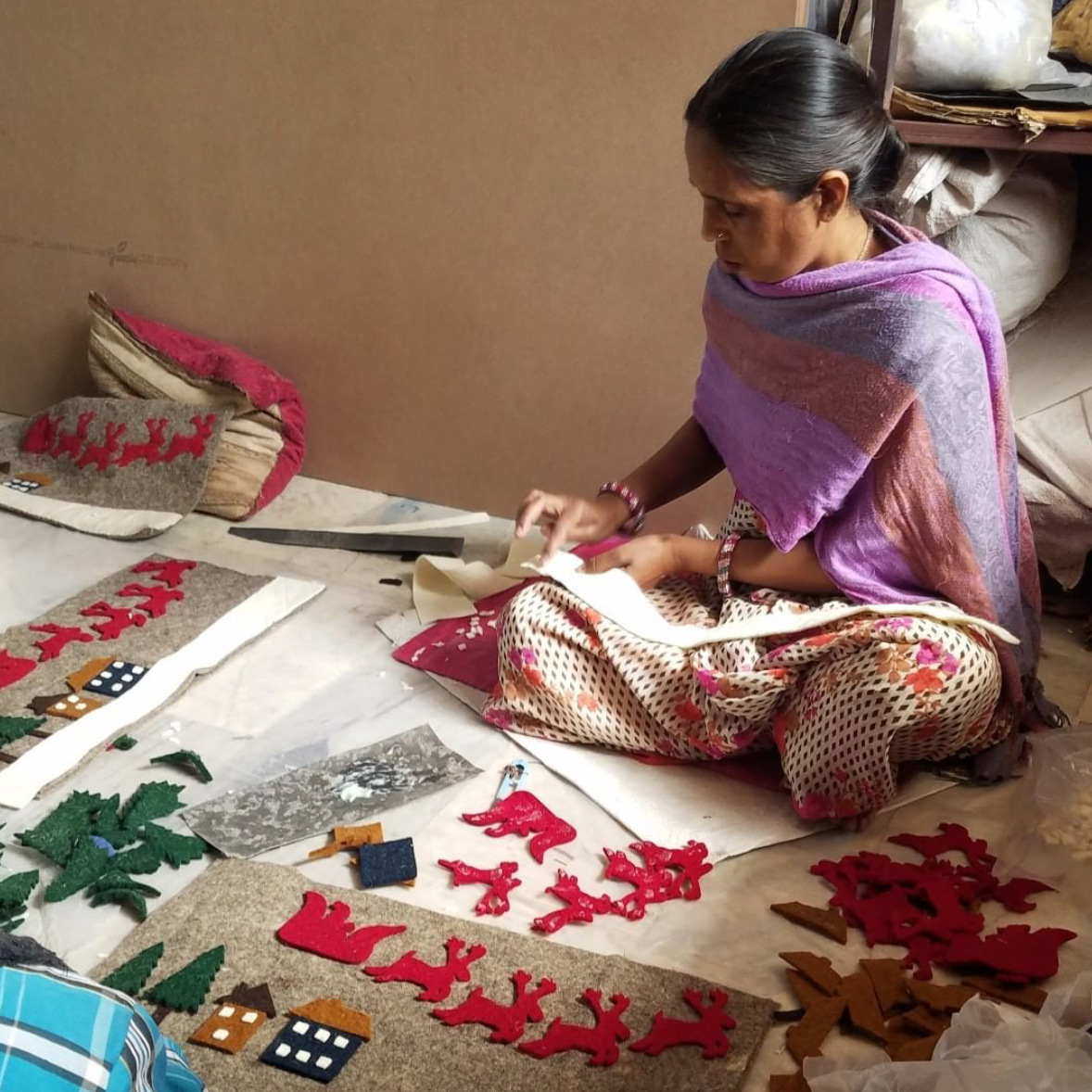 Hand Felted Wool Wreath in Cream Peace Sign Design – Mutual Adoration ...