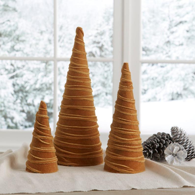 Extra Large Velvet Tree in Gold – Mutual Adoration + POST